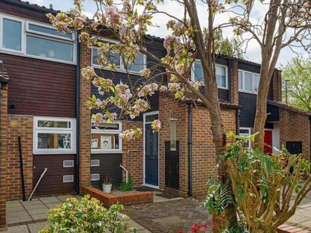1 Bedroom Terraced House For Sale In London