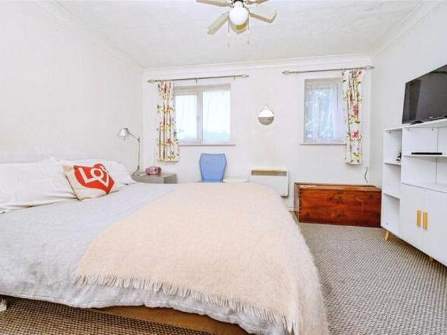 1 bedroom terraced house for sale in Swan Mead, Luton, Bedfordshire, LU4