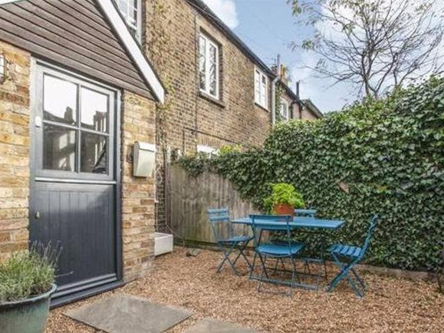 1 bedroom terraced house for sale in Port Hill Bengeo Herts SG14 SG14