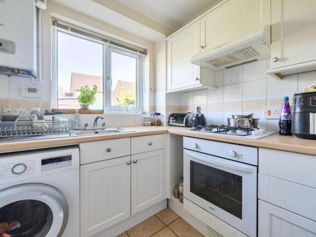 1 bedroom terraced house for sale in Renown Way, Chineham, RG24