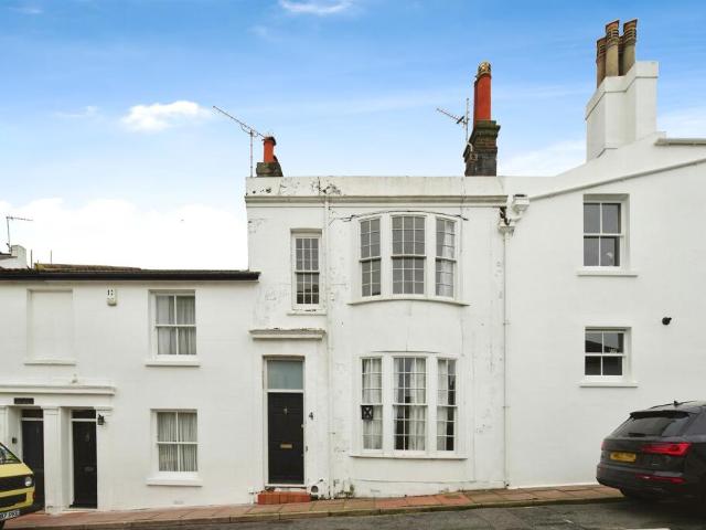1 bedroom terraced house for sale in Victoria Place, Brighton, BN1