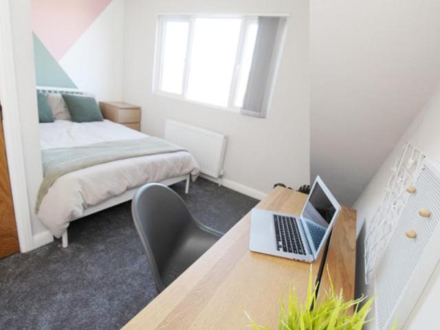 1 bedroom Terraced House To Let