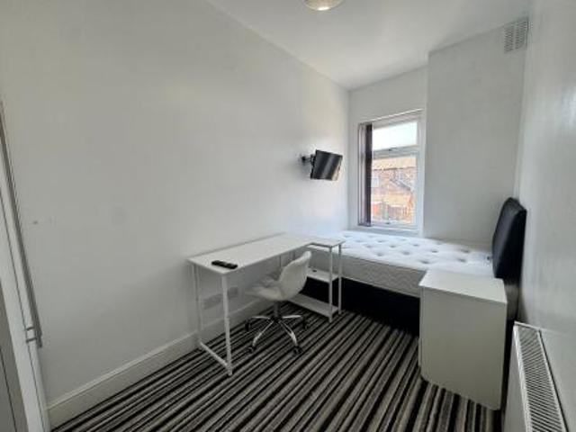 1 bedroom Terraced House To Let