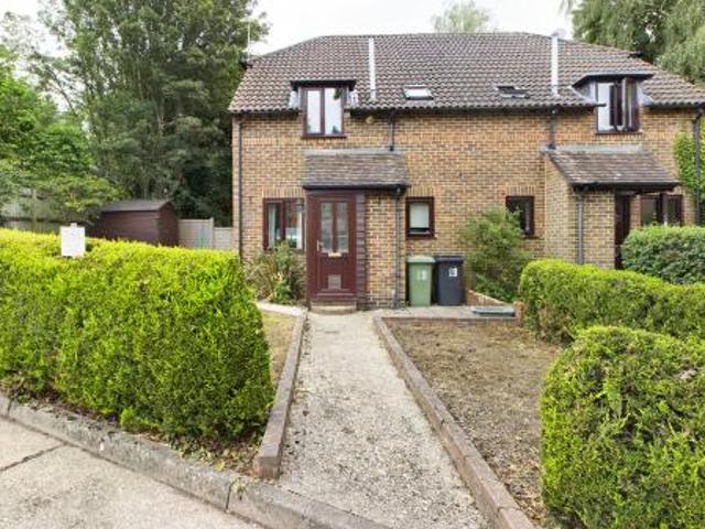 1 bedroom Terraced House To Let