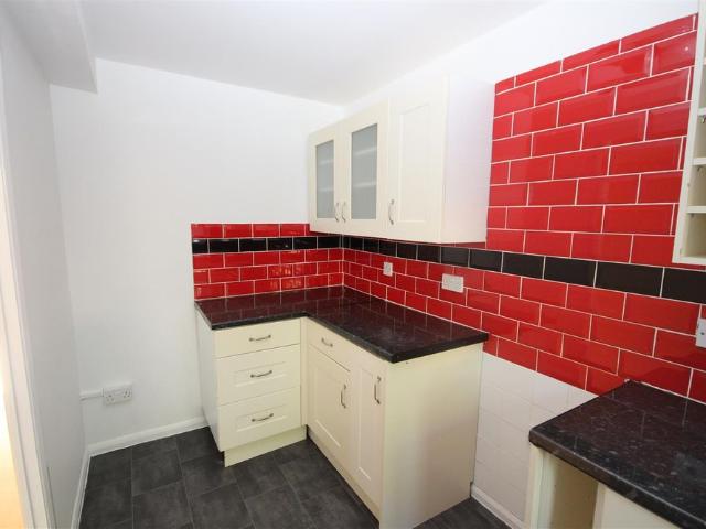 1 bedroom Terraced House to let
