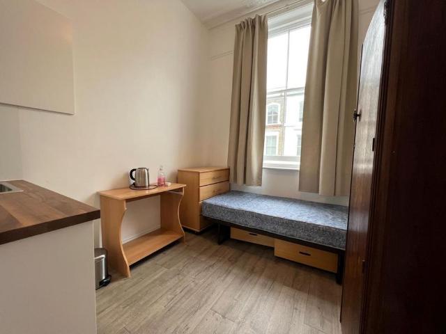 1 bedroom terraced house to rent
