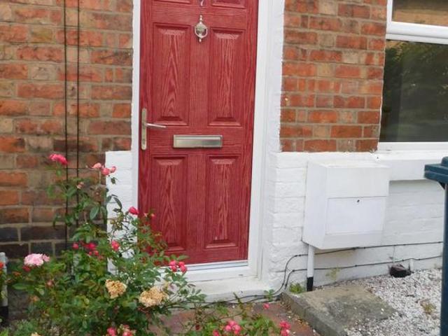 1 bedroom terraced house to rent