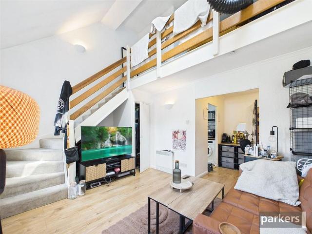1 bedroom terraced house to rent