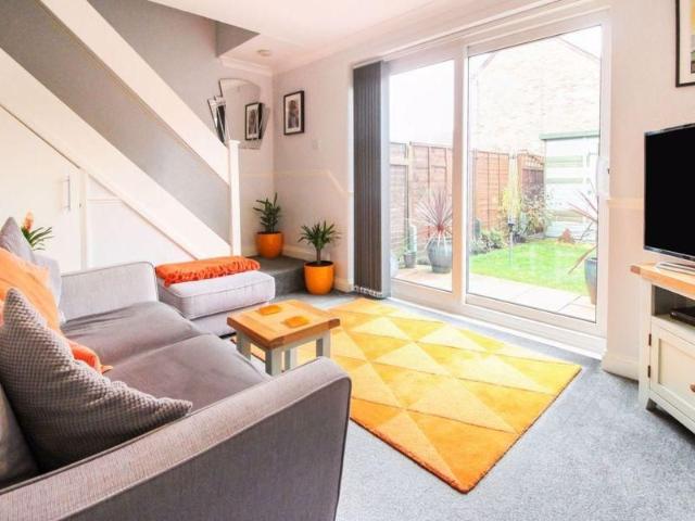 1 bedroom terraced house to rent