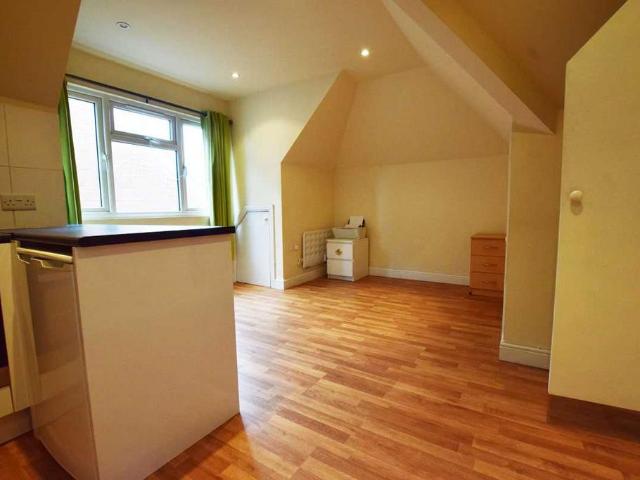 1 bedroom terraced house to rent