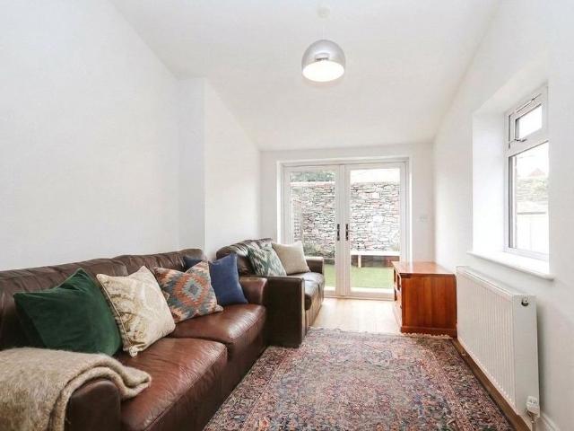 1 bedroom terraced house to rent