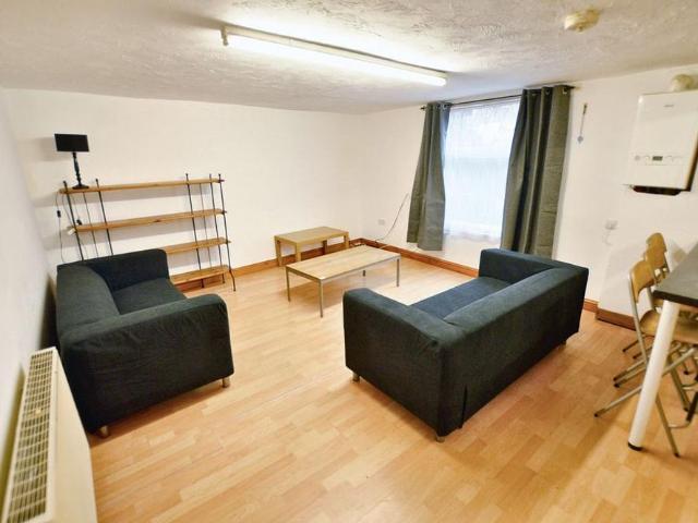 1 bedroom terraced house to rent