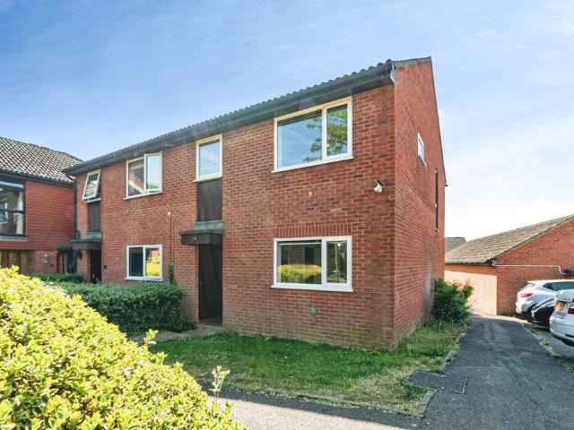 1 bedroom terraced house to rent