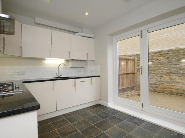 1 bedroom terraced house to rent