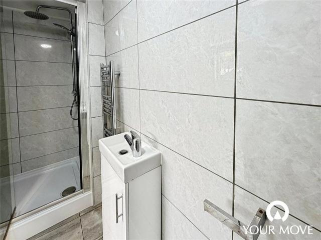 1 bedroom in a house share to rent