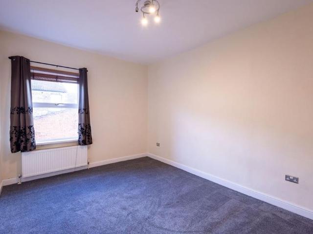1 bedroom terraced house to rent