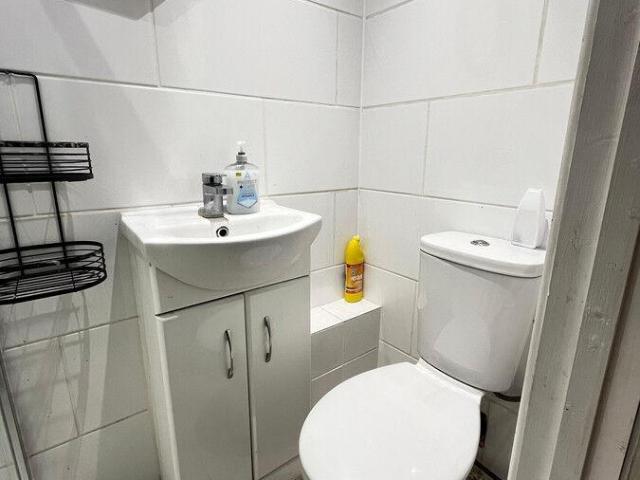 1 bedroom terraced house to rent