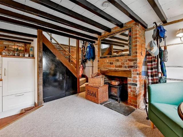 1 bedroom terraced house to rent