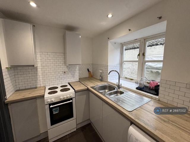 1 bedroom terraced house to rent