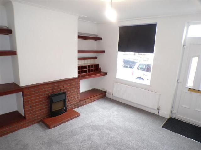 1 bedroom terraced house to rent