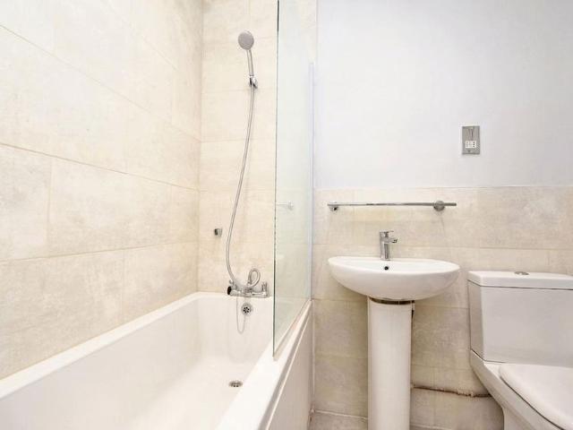 1 bedroom terraced house to rent