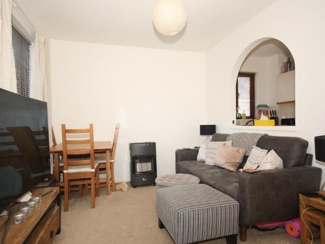 1 bedroom terraced house to rent