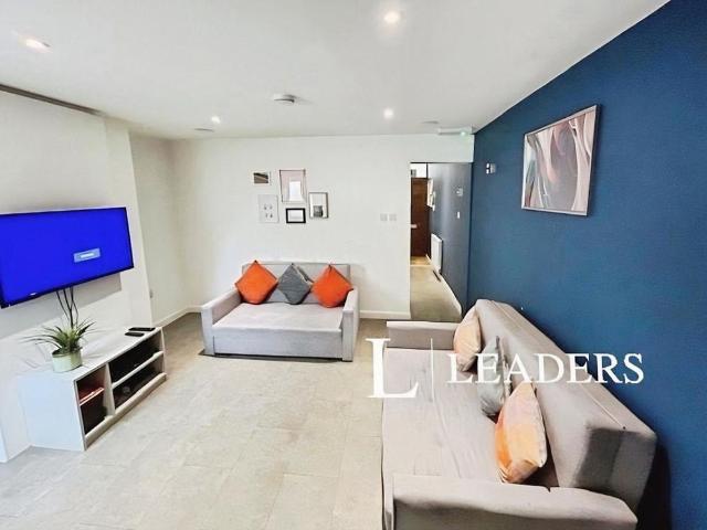 1 bedroom terraced house to rent