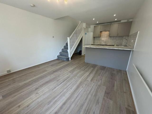 1 bedroom terraced house to rent