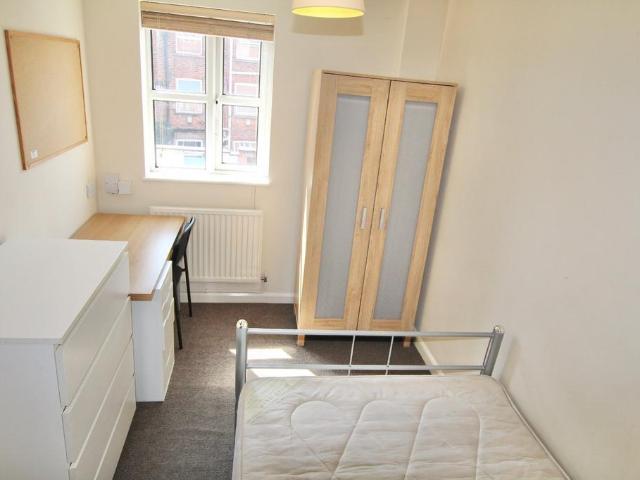 1 bedroom terraced house to rent