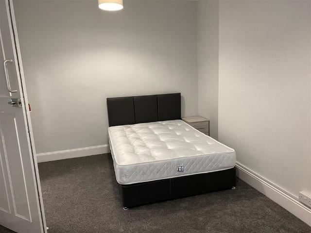 1 bedroom terraced house to rent