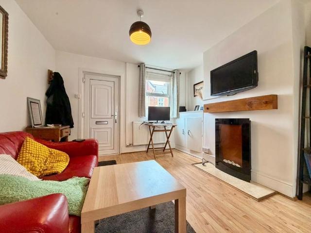 1 bedroom terraced house to rent