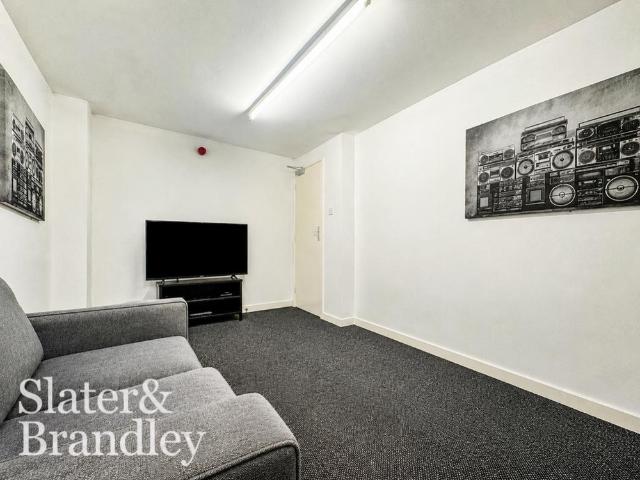 1 bedroom terraced house to rent