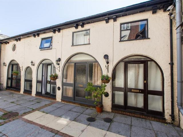 1 bedroom terraced house to rent