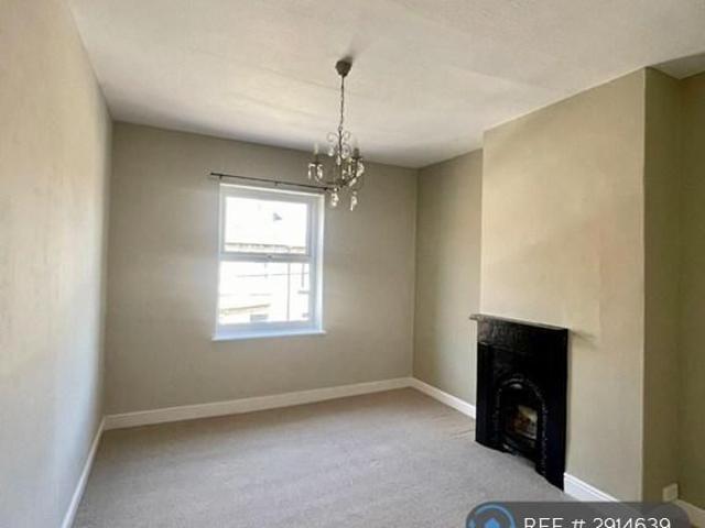 1 bedroom terraced house to rent