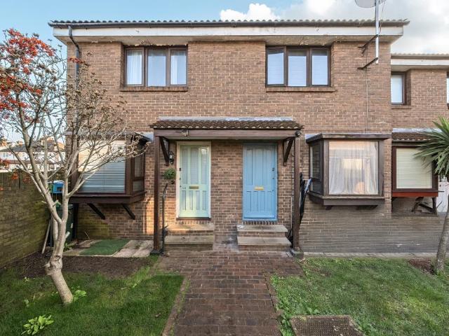 1 bedroom terraced house to rent