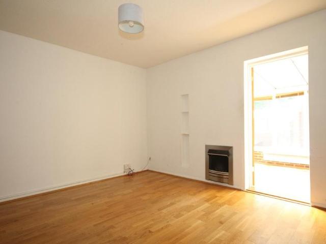 1 bedroom terraced house to rent