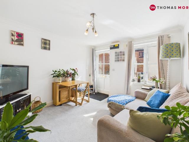 1 bedroom terraced house to rent
