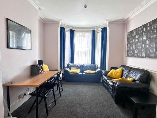 1 bedroom terraced house to rent