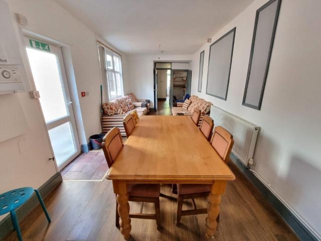 1 bedroom terraced house to rent
