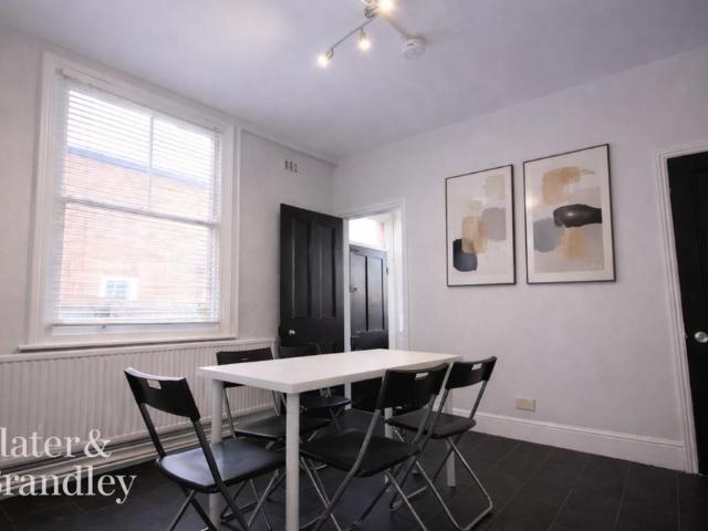 1 bedroom terraced house to rent