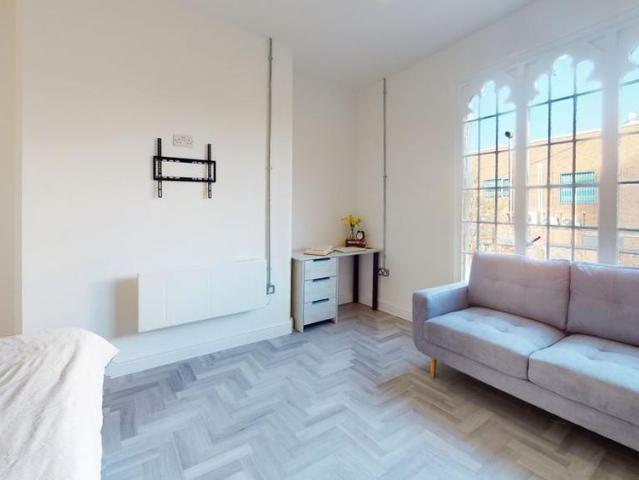 1 bedroom terraced house to rent