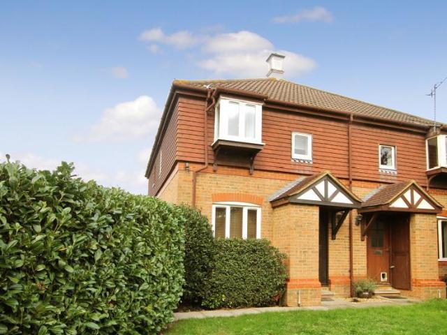 1 bedroom terraced house to rent