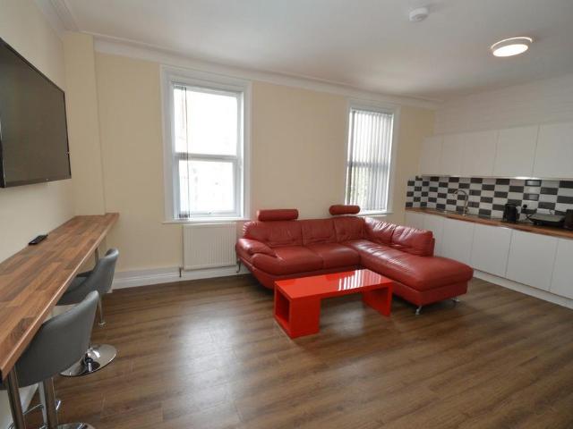 1 bedroom terraced house to rent