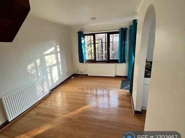1 bedroom terraced house to rent