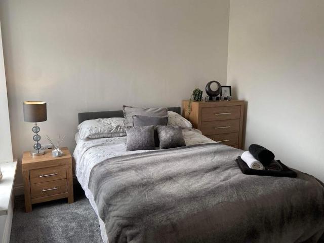 1 bedroom terraced house to rent