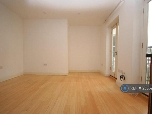 1 bedroom terraced house to rent