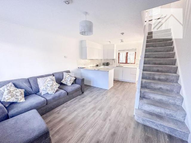 1 bedroom terraced house to rent