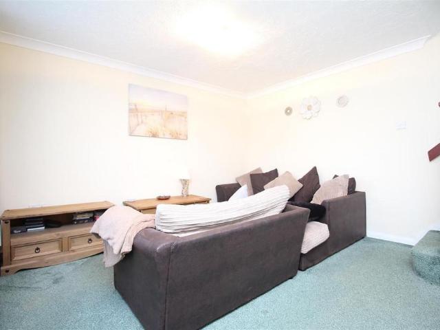 1 bedroom terraced house to rent