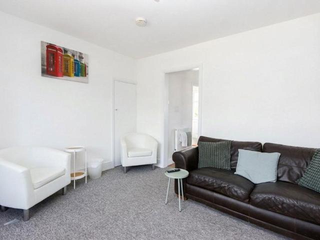 1 bedroom terraced house to rent