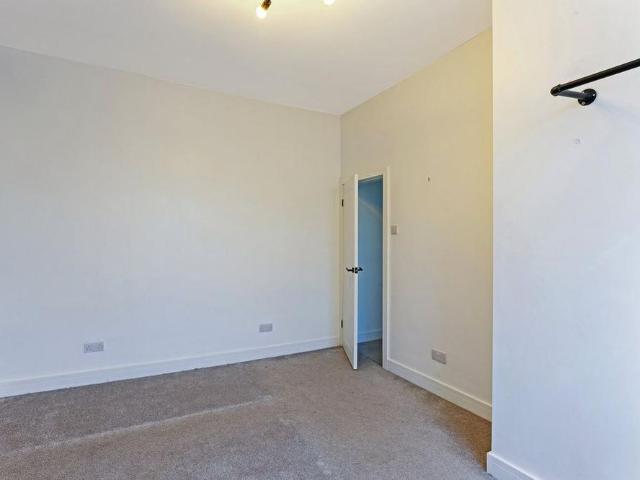 1 bedroom terraced house to rent